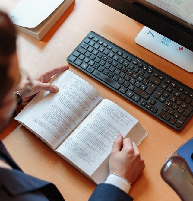 Paper writing: the reference list – How to write a PhD in a hundred ...